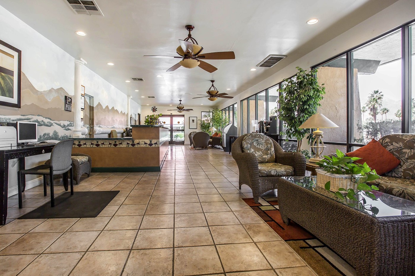 Photo Gallery | Travelodge Palm Springs